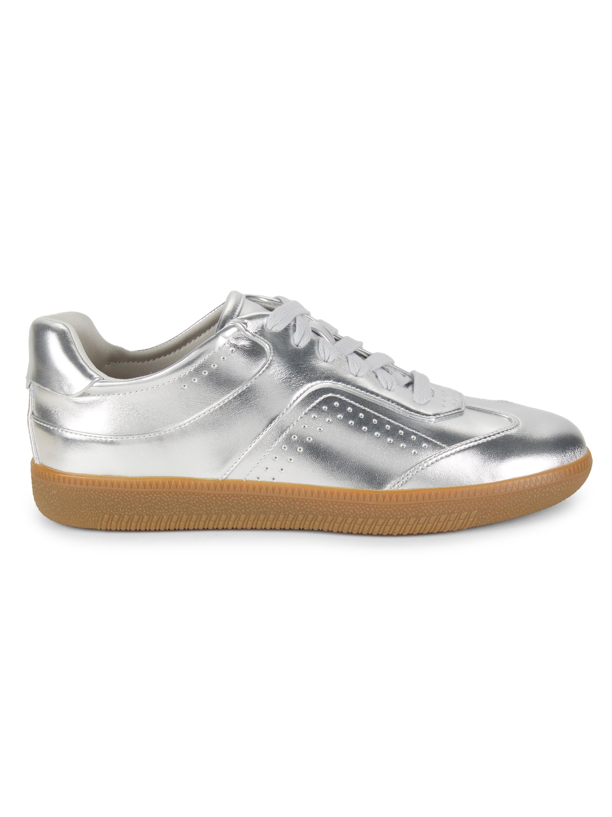 Click here for Saks Fifth Avenue Womens 25MM PL Spunky Metallic P... prices