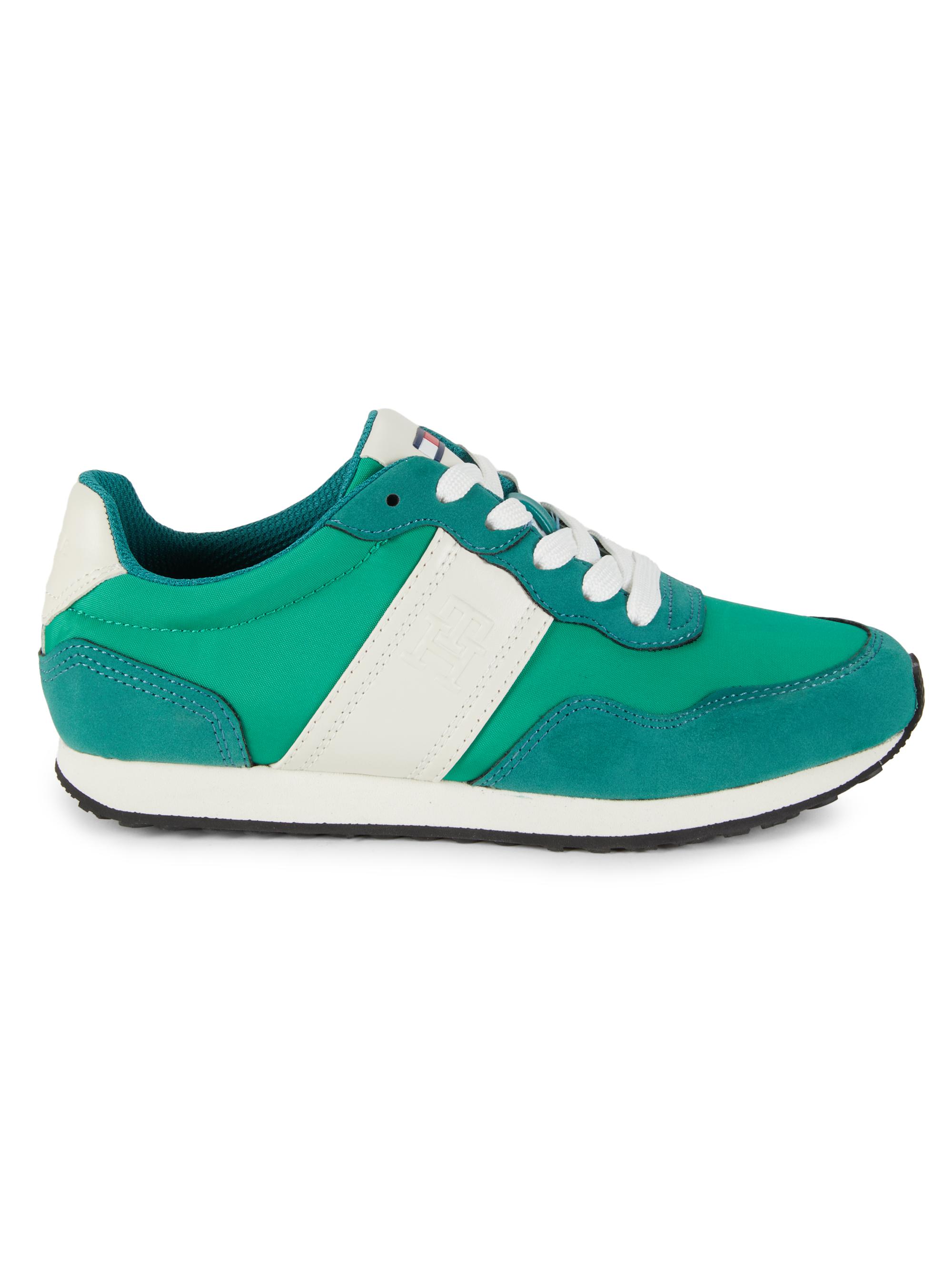 Click here for Tommy Hilfiger Womens Cameo Colorblock Low-Top Sne... prices