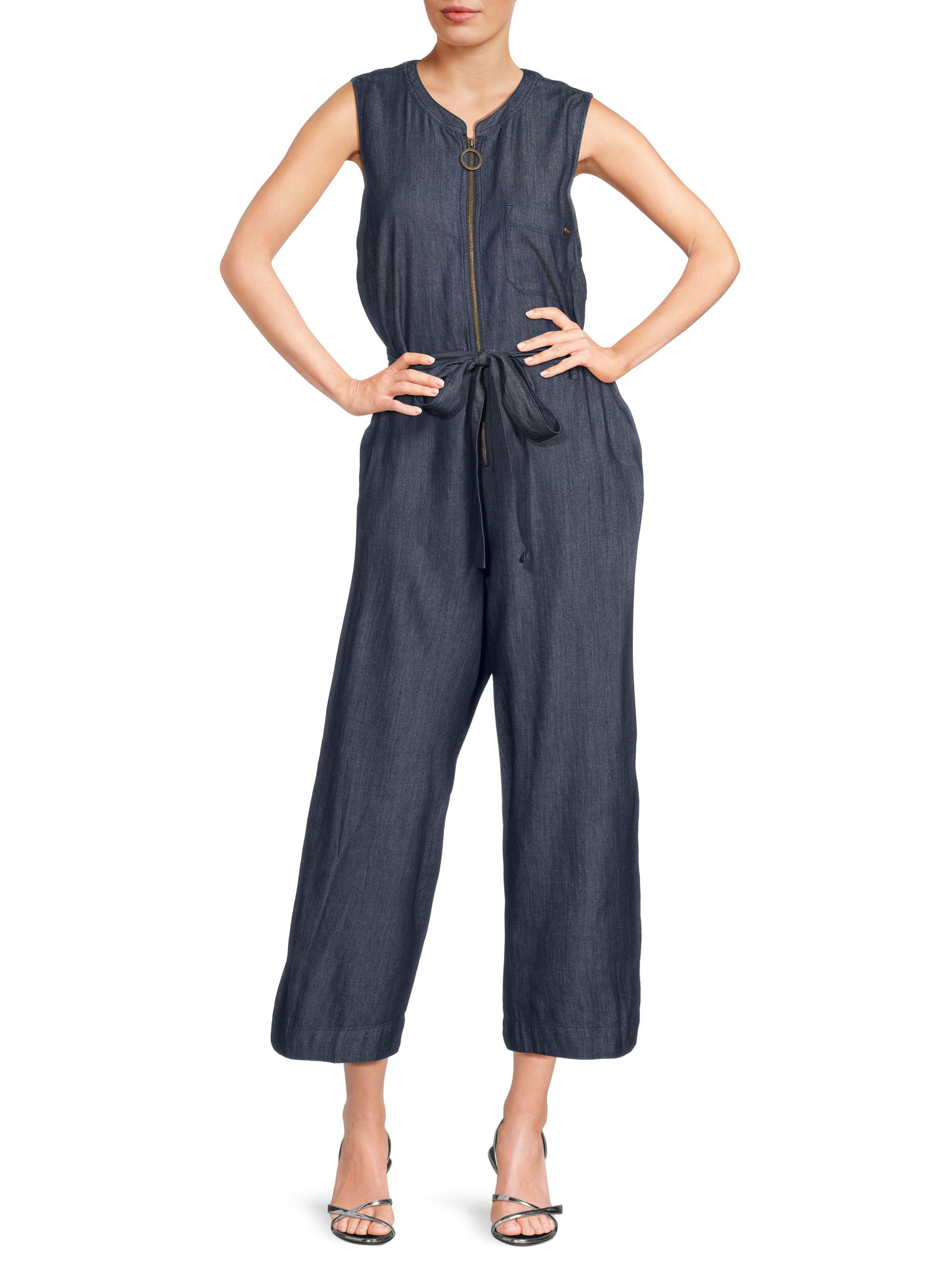 Click here for Tommy Hilfiger Womens Utility Zip Self-Tie Chambra... prices